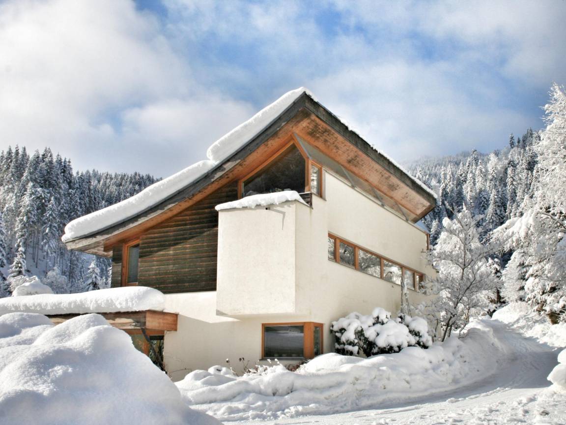 198 M² Chalet ∙ 4 Bedrooms ∙ 8 Guests - Söll