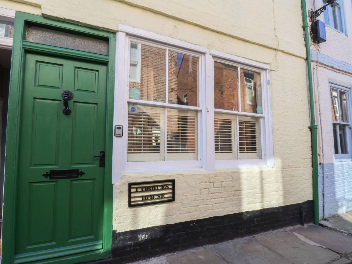 Cottage ∙ 2 Bedrooms ∙ 4 Guests - Robin Hood's Bay