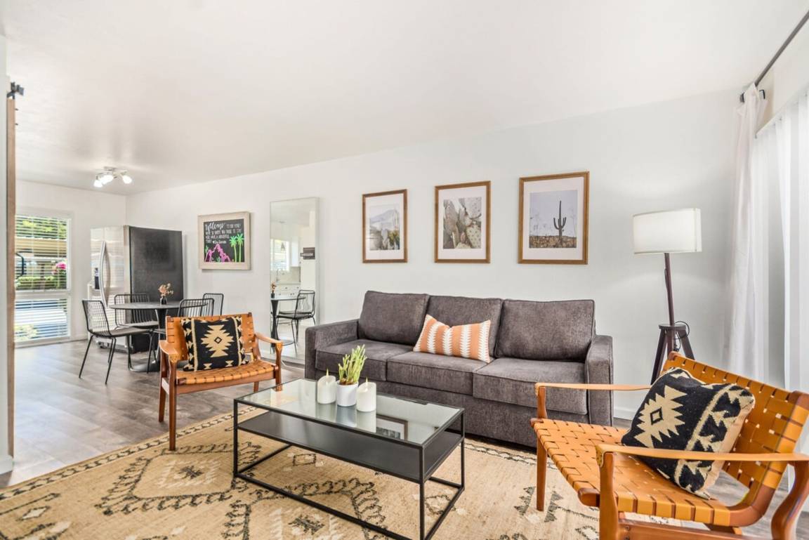 Apartment ∙ 2 Bedrooms ∙ 6 Guests - Scottsdale, AZ