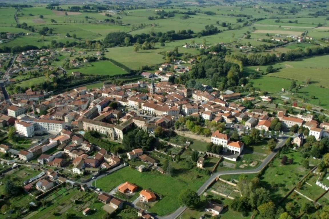 27 M² Camping ∙ 2 Chambres ∙ 5 Personnes - Puy-de-Dôme