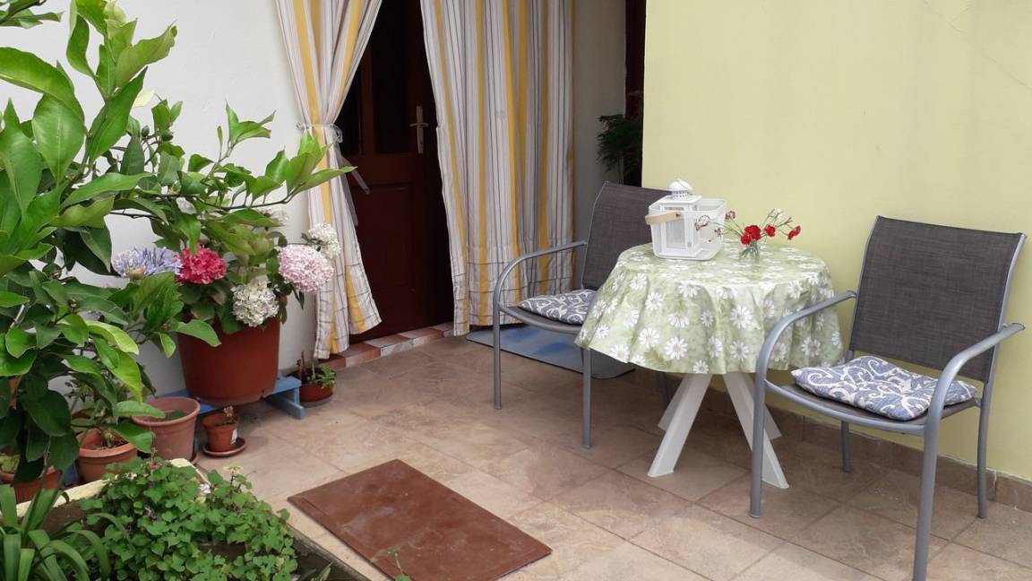 27 M² Hôtel ∙ 2 Personnes - Vis