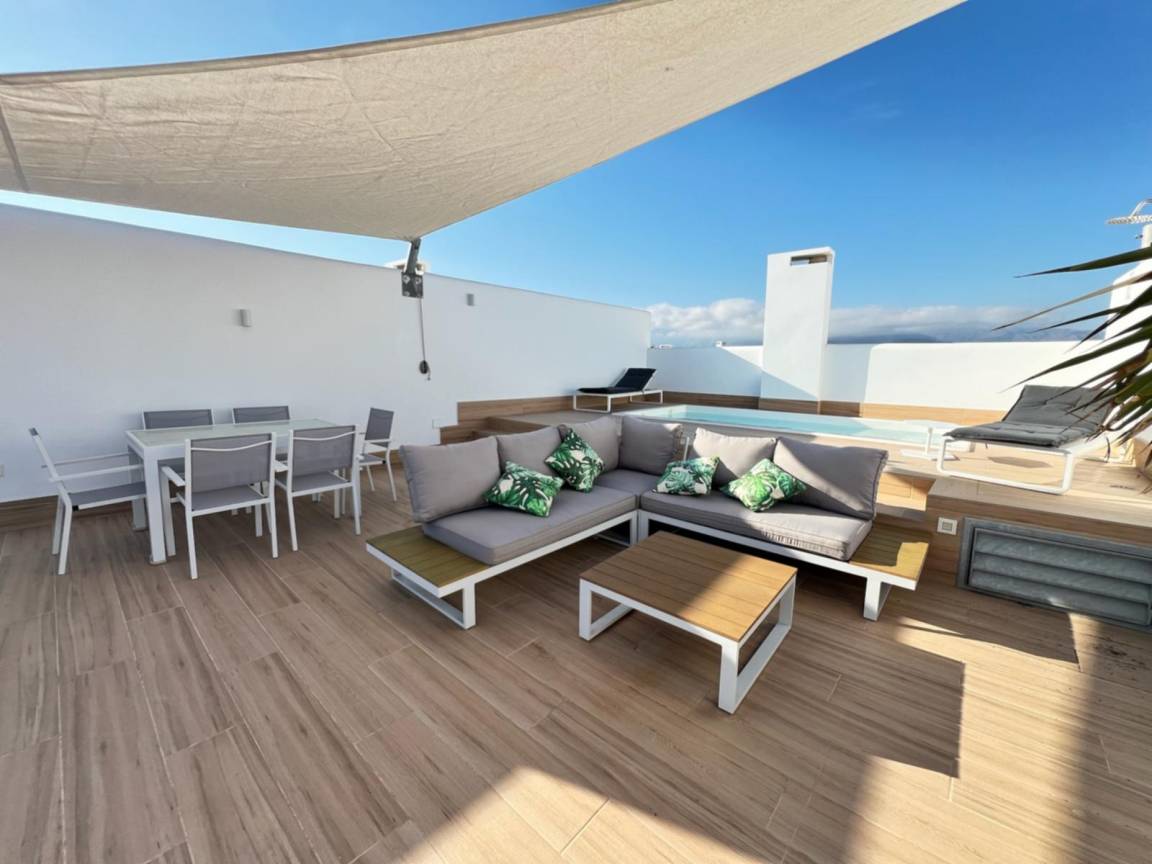 120 M² Apartamento ∙ 2 Habitaciones ∙ 5 Huéspedes - Motril