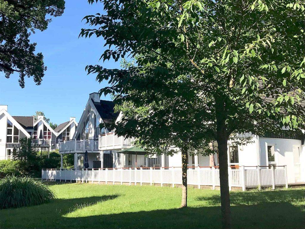 115 M² Ferienhaus ∙ 3 Schlafzimmer ∙ 8 Gäste - Bad Saarow