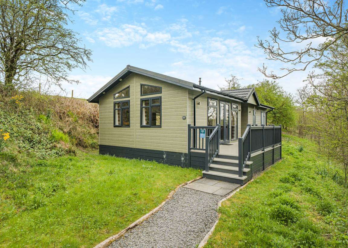 Chalet ∙ 2 Bedrooms ∙ 4 Guests - England