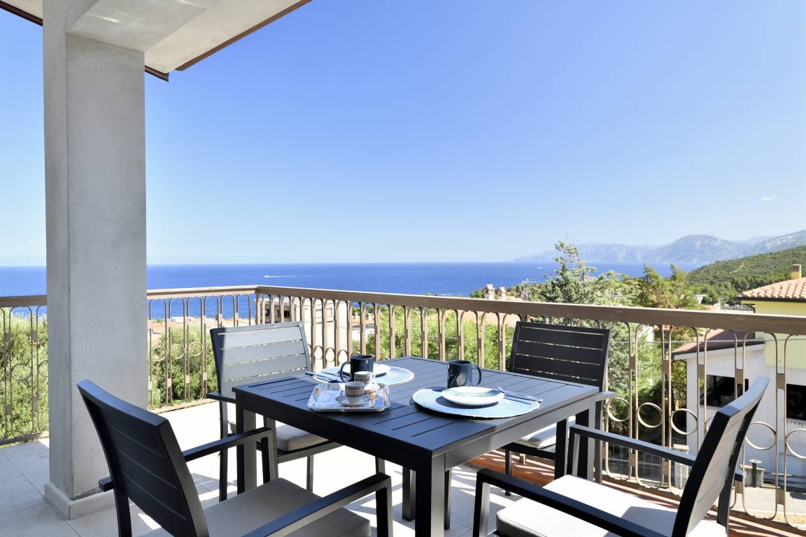 75 M² Apartment ∙ 2 Bedrooms ∙ 4 Guests - Cala Gonone
