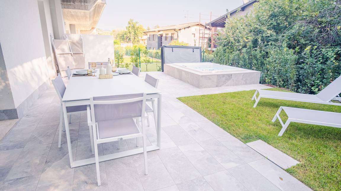 60 M² Appartamento ∙ 1 Camera Da Letto ∙ 2 Ospiti - Desenzano del Garda