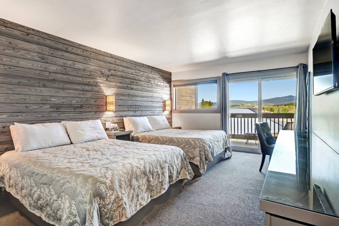 19 M² Hotel ∙ 1 Bedroom ∙ 4 Guests - Angel Fire, NM