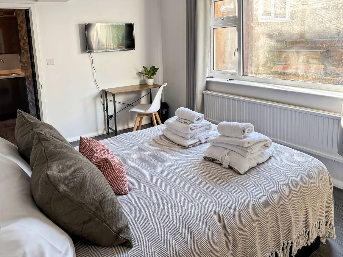 90 M² House ∙ 1 Bedroom ∙ 2 Guests - Brighton
