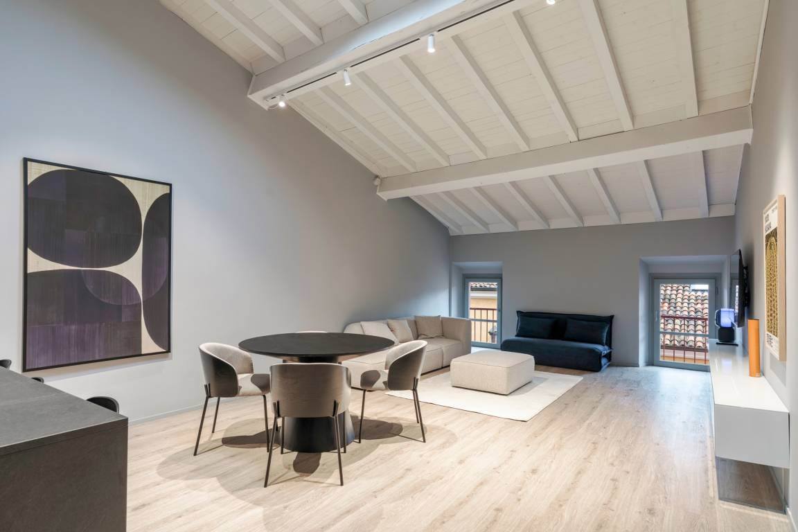 65 M² Apartamento ∙ 1 Habitación ∙ 4 Huéspedes - Brescia
