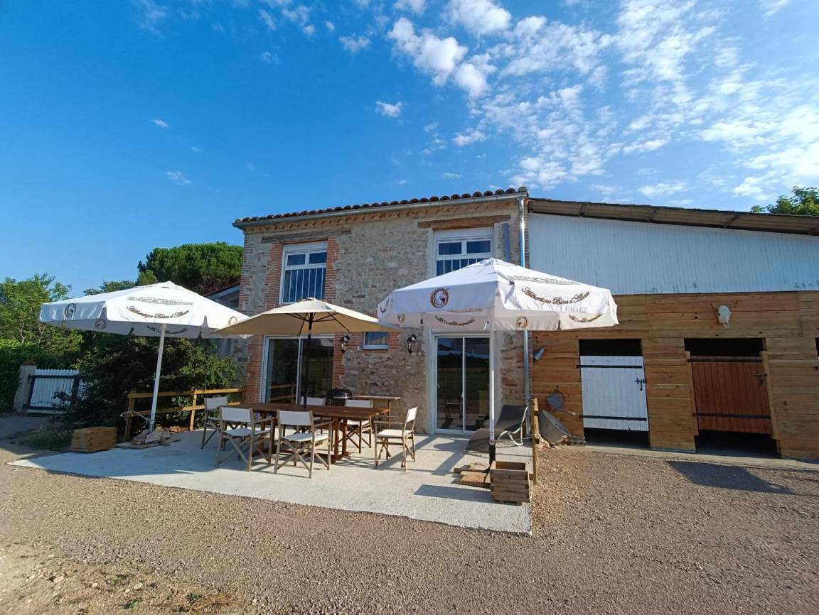 180 M² Gîte ∙ 5 Chambres ∙ 10 Personnes - Lavaur