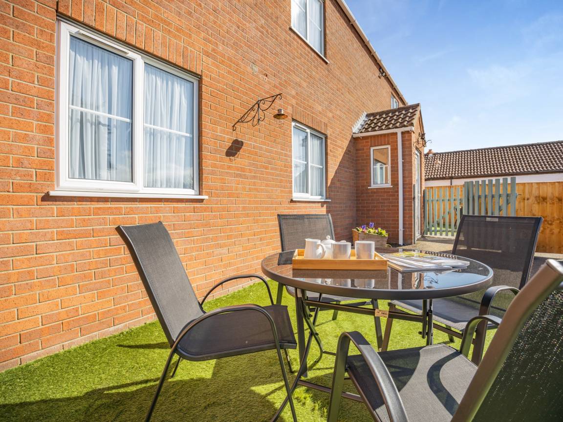 Cottage ∙ 2 Bedrooms ∙ 4 Guests - Louth