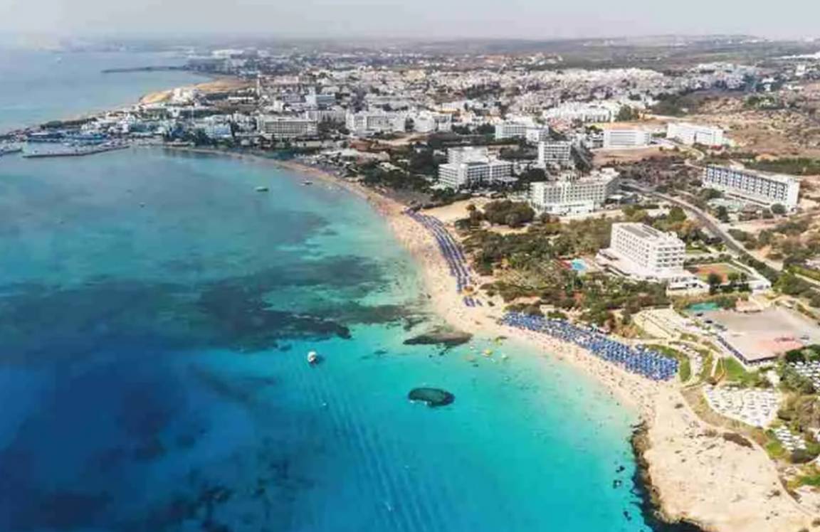 100 M² Villa ∙ 2 Slaapkamers ∙ 6 Gasten - Agia Napa