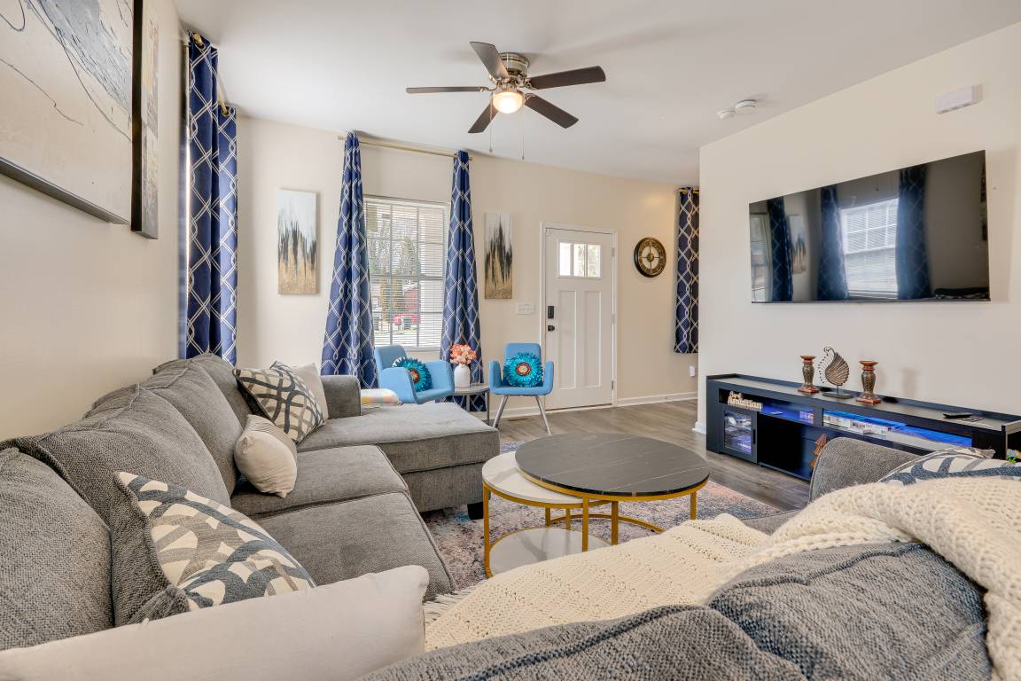 148 M² House ∙ 3 Bedrooms ∙ 6 Guests - Greensboro, NC