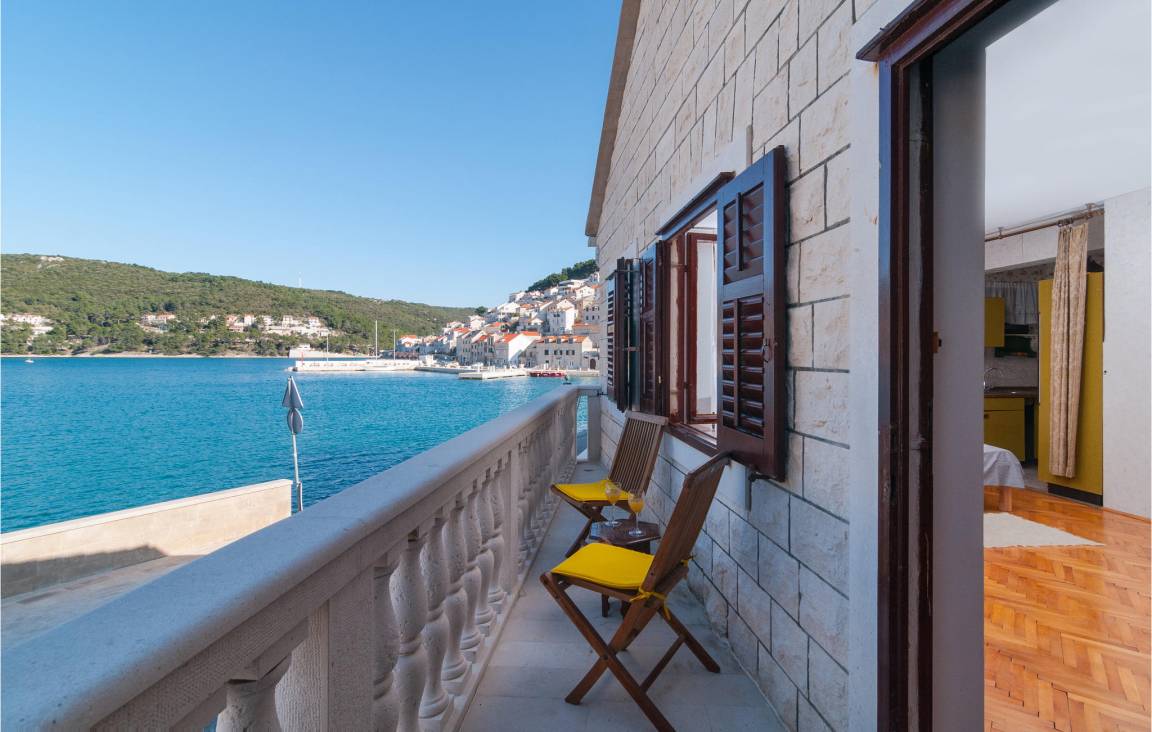 95 M² House ∙ 3 Bedrooms ∙ 6 Guests - Brač