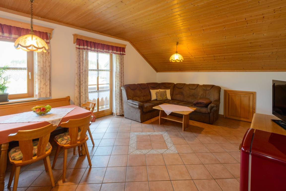 85 M² Ferienwohnung ∙ 2 Schlafzimmer ∙ 5 Gäste - Bodenmais