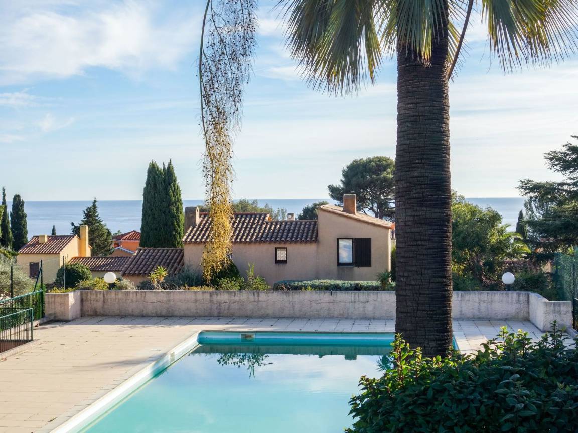 23 M² Appartement ∙ 1 Chambre ∙ 3 Personnes - La Ciotat