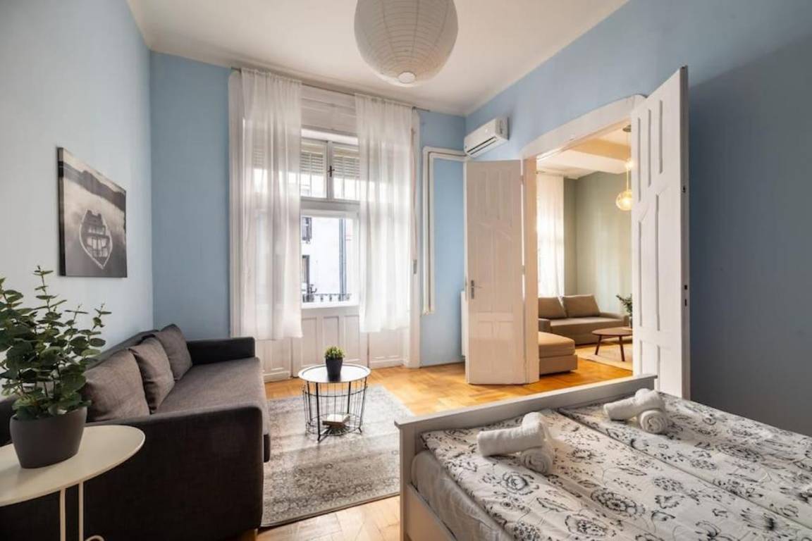 60 M² Appartement ∙ 1 Slaapkamer ∙ 4 Gasten - Boedapest