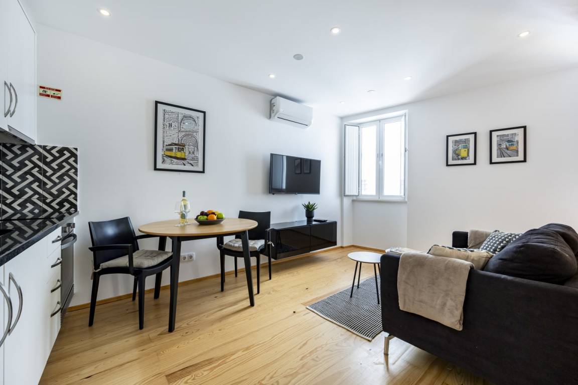 50 M² Huis ∙ 1 Slaapkamer ∙ 2 Gasten - Lagos