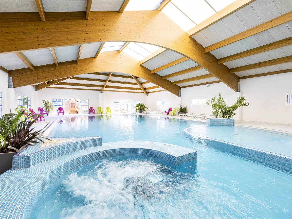 24 M² Caravan ∙ 2 Bedrooms ∙ 4 Guests - Apremont