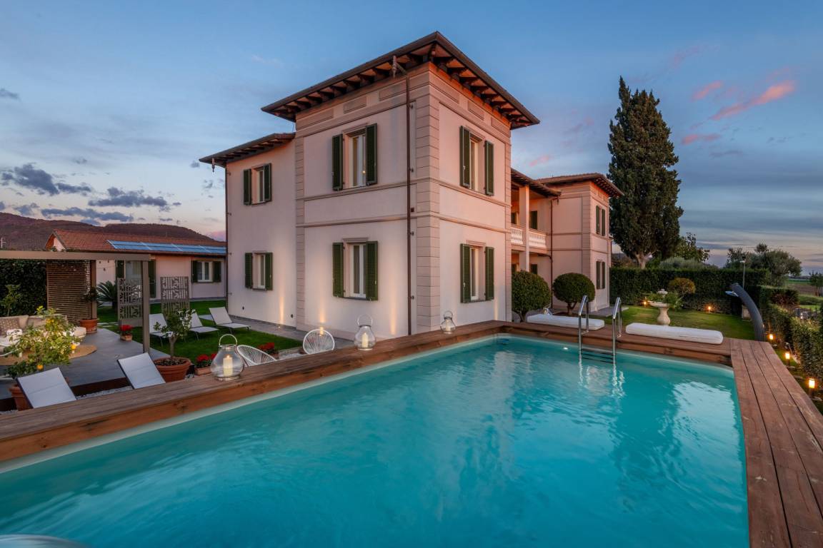 390 M² Villa ∙ 5 Schlafzimmer ∙ 10 Gäste - Pisa