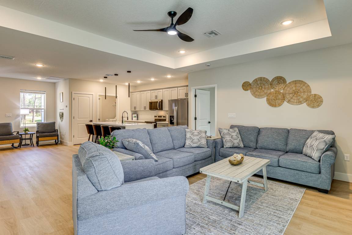 162 M² House ∙ 4 Bedrooms ∙ 8 Guests - Lake Denton, FL