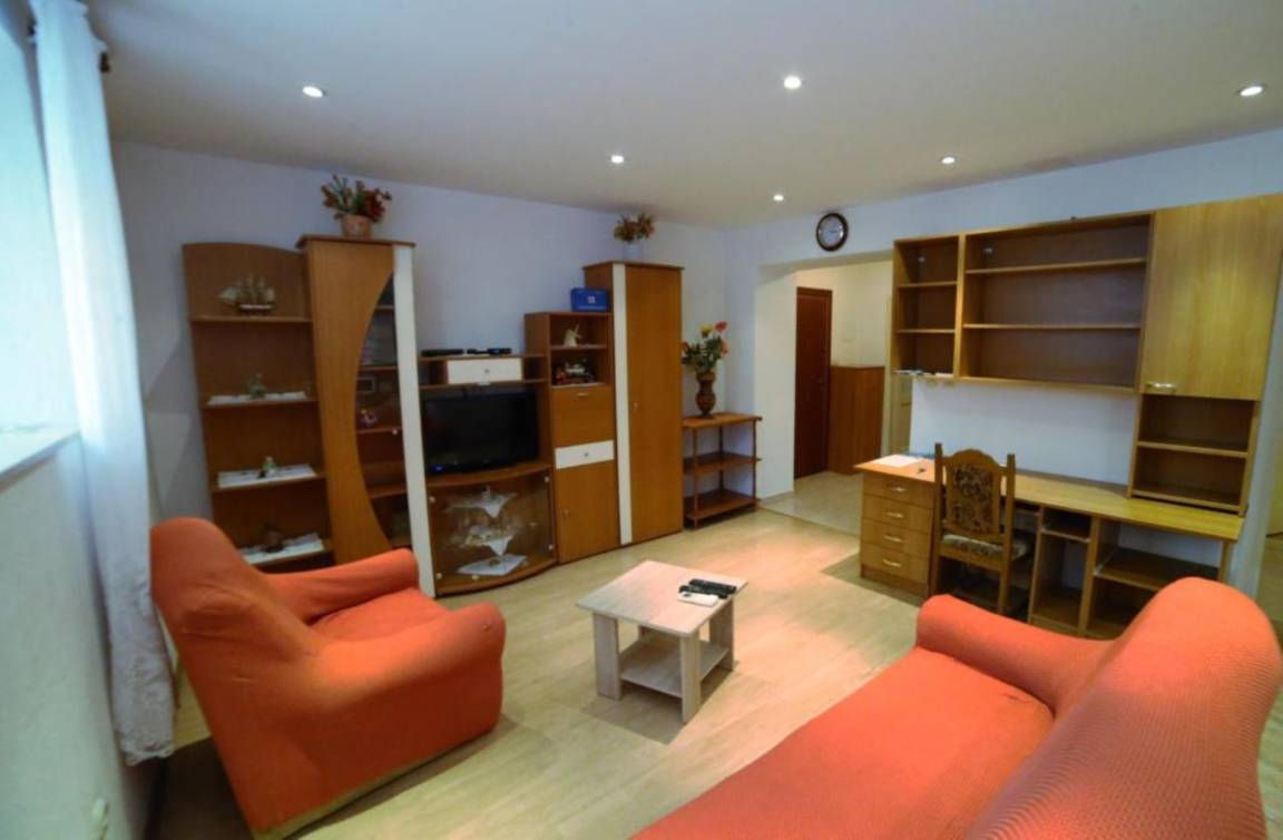 80 M² Ferienwohnung ∙ 2 Schlafzimmer ∙ 5 Gäste - Split