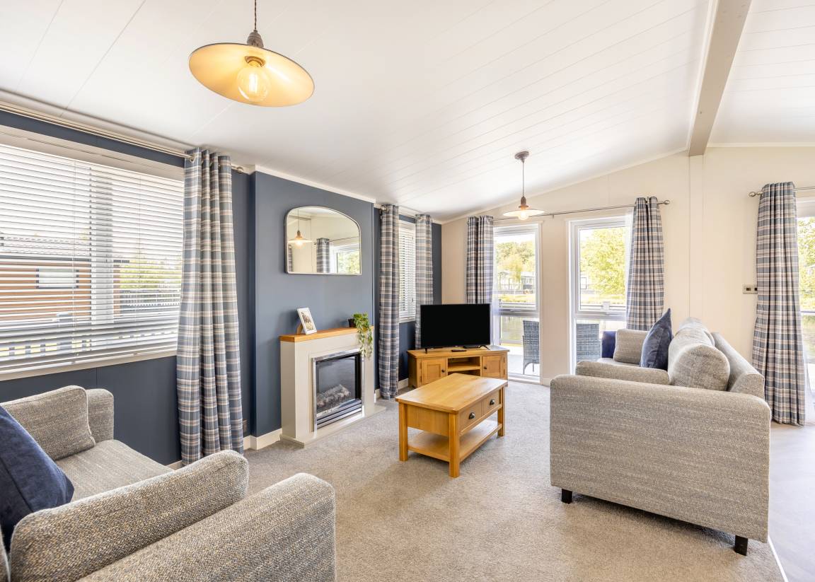 Chalet ∙ 2 Bedrooms ∙ 4 Guests - Woodhall Spa