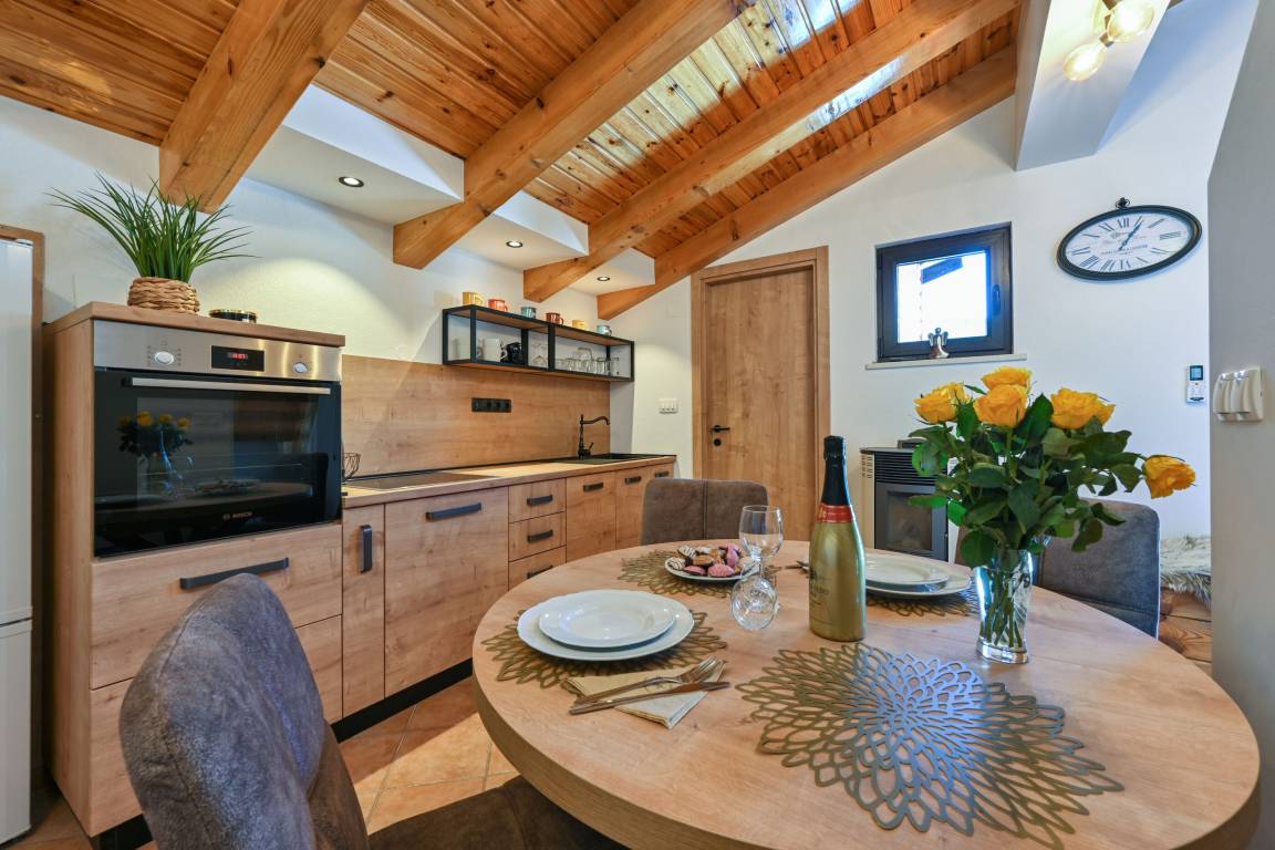 52 M² Ferienwohnung ∙ 1 Schlafzimmer ∙ 2 Gäste - Ogulin