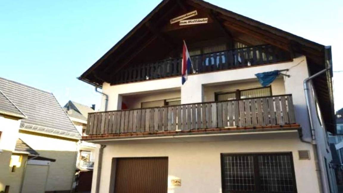 90 M² Apartment ∙ 3 Bedrooms ∙ 8 Guests - Traben-Trarbach