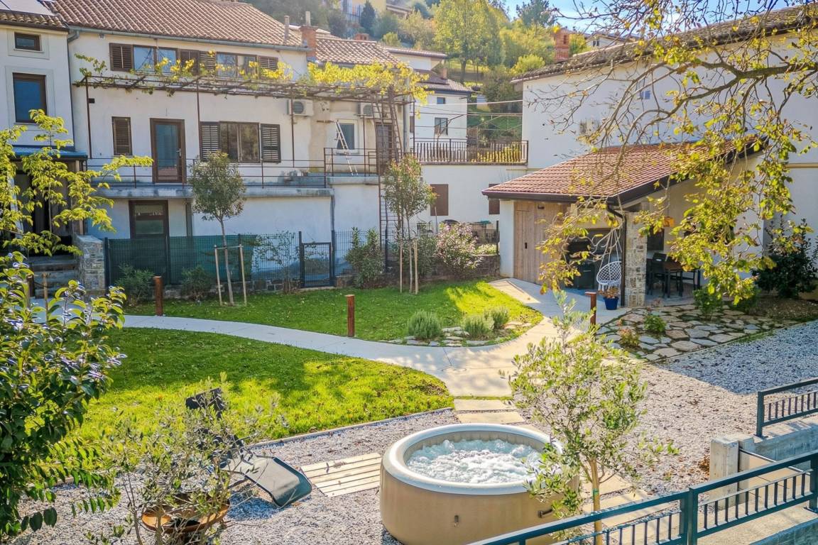 140 M² Villa ∙ 3 Chambres ∙ 6 Personnes - Vipava