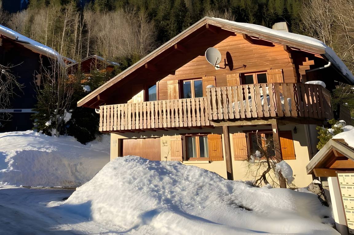 104 M² Chalet ∙ 4 Bedrooms ∙ 10 Guests - Abondance