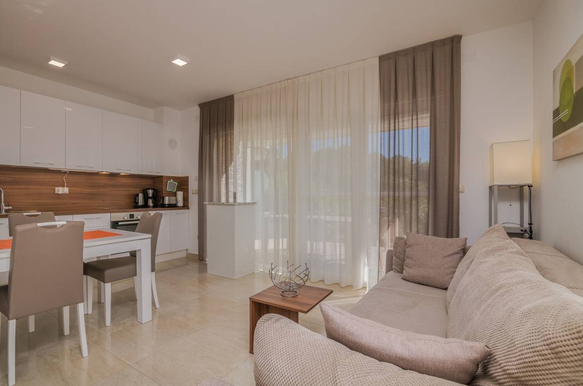 90 M² Huis ∙ 3 Slaapkamers ∙ 6 Gasten - Malinska