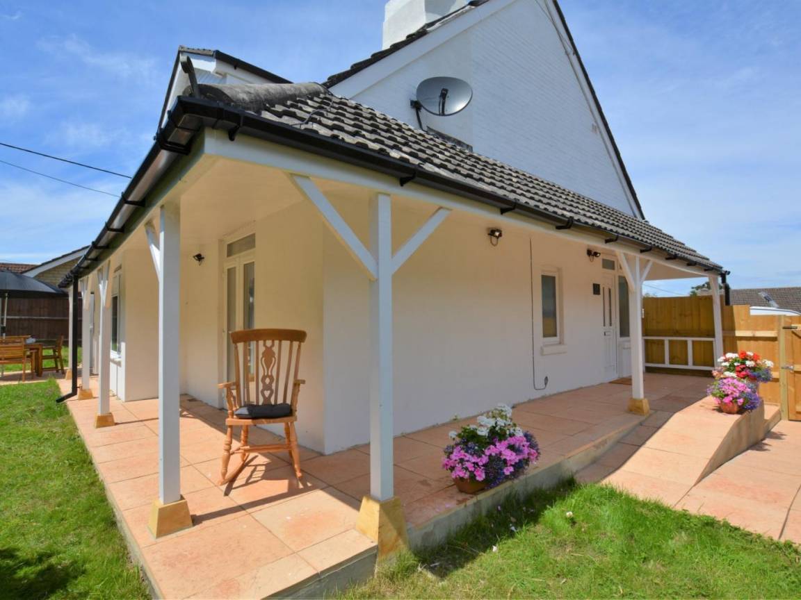 Cottage ∙ 3 Bedrooms ∙ 6 Guests - Lulworth Cove