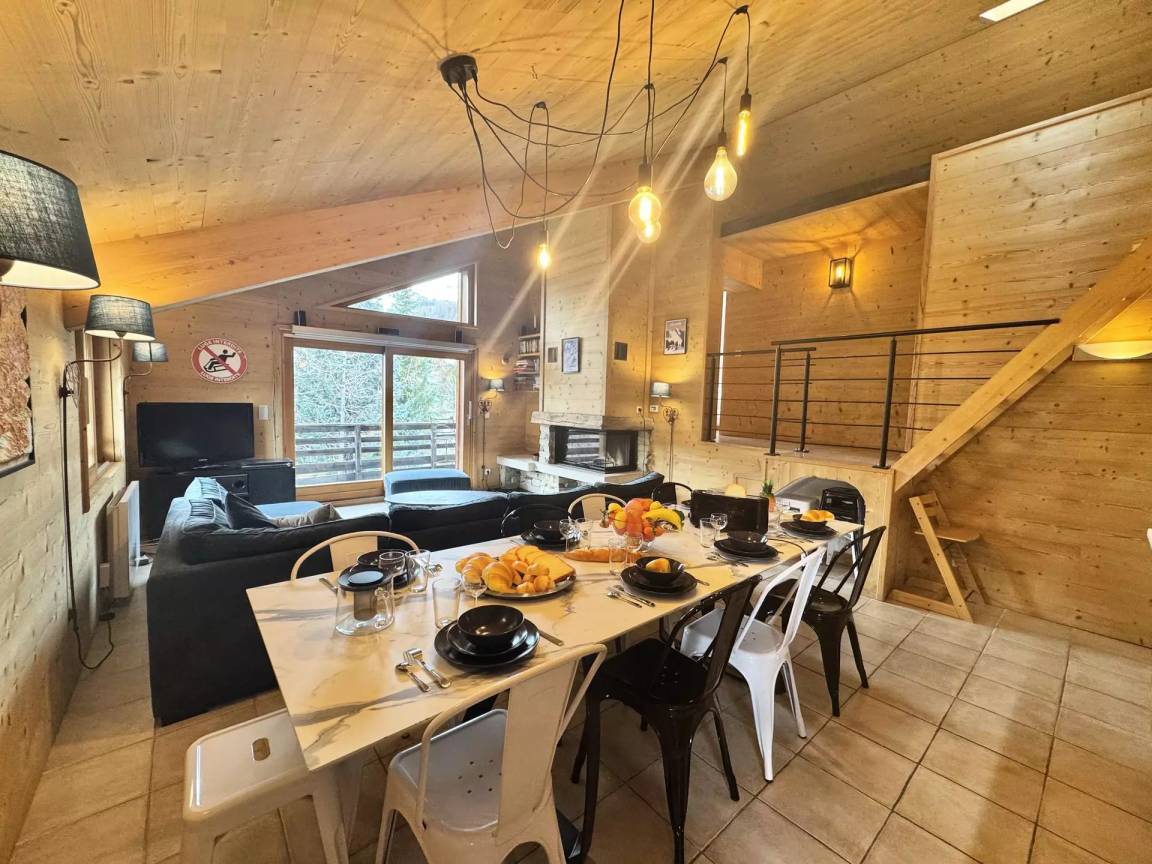 125 M² Chalet ∙ 5 Slaapkamers ∙ 13 Gasten - Ceillac