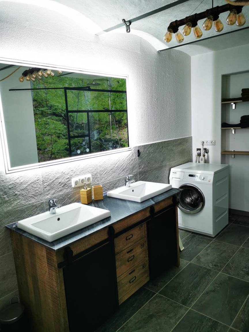 105 M² Ferienhaus ∙ 4 Schlafzimmer ∙ 6 Gäste - Kastellaun