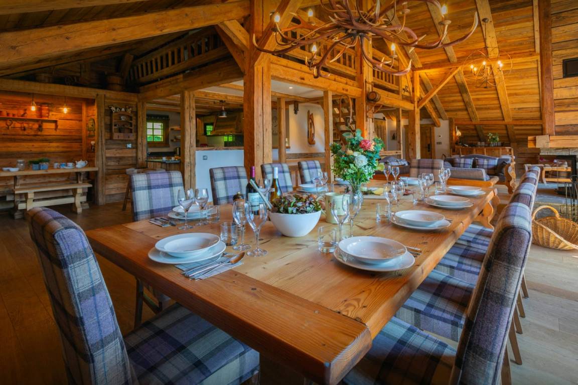 270 M² Chalet ∙ 6 Chambres ∙ 13 Personnes - Châtel