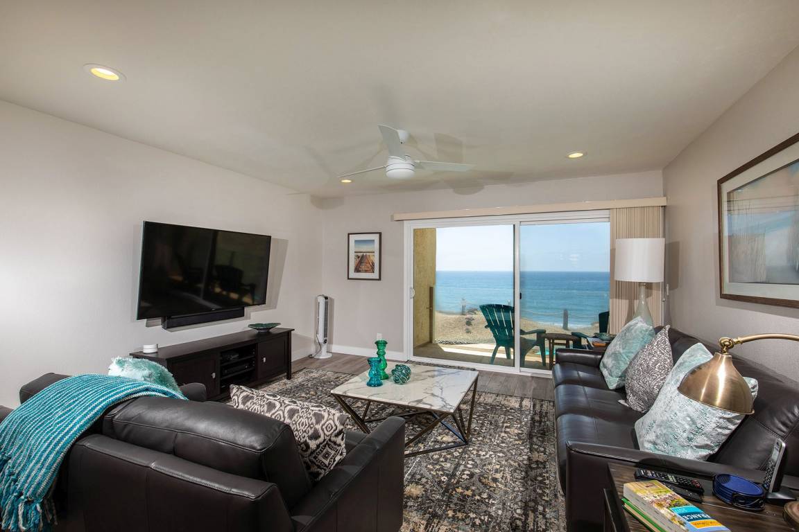 112 M² Apartment ∙ 2 Bedrooms ∙ 4 Guests - Del Mar, CA