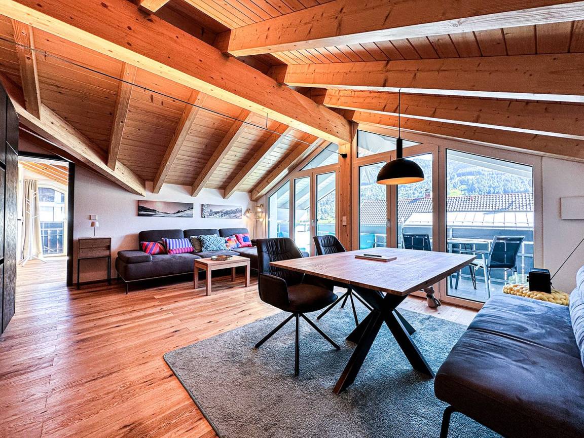 75 M² Ferienwohnung ∙ 2 Schlafzimmer ∙ 5 Gäste - Oberstaufen