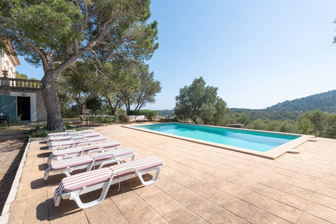 400 M² Villa ∙ 6 Bedrooms ∙ 10 Guests - Palma