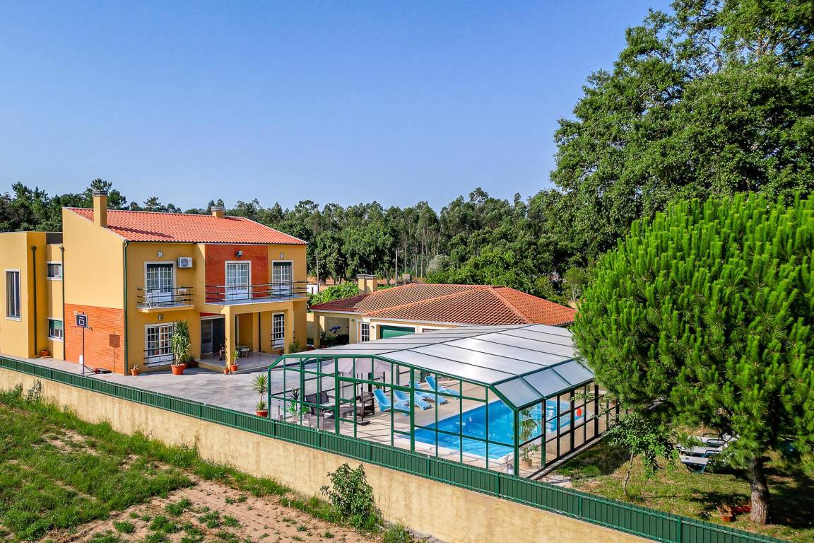 350 M² Huis ∙ 5 Slaapkamers ∙ 11 Gasten - Luso
