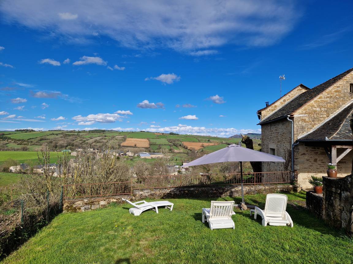 170 M² Gîte ∙ 3 Chambres ∙ 11 Personnes - Bozouls
