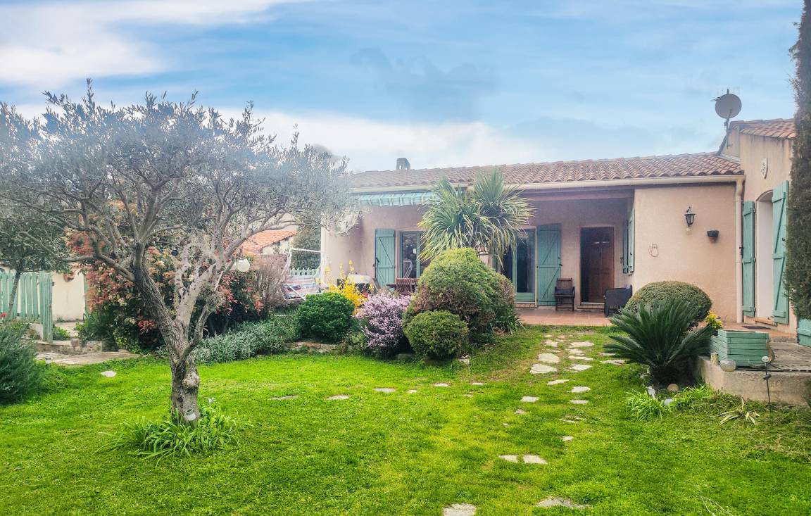 100 M² House ∙ 3 Bedrooms ∙ 6 Guests - Capestang