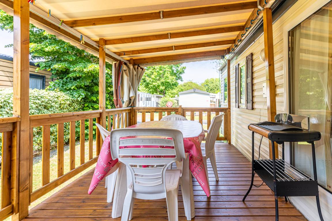 40 M² Camping ∙ 3 Chambres ∙ 8 Personnes - Gastes