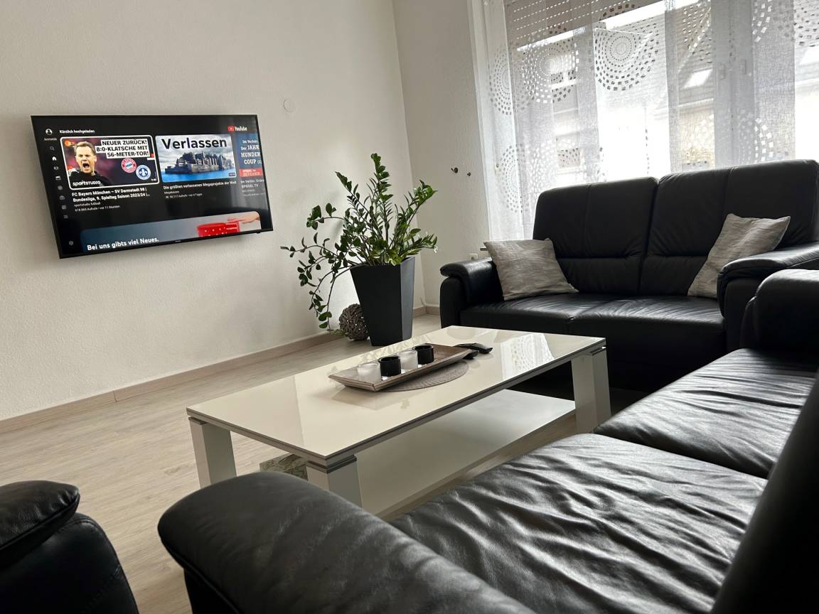 75 M² Apartment ∙ 2 Bedrooms ∙ 4 Guests - Mönchengladbach