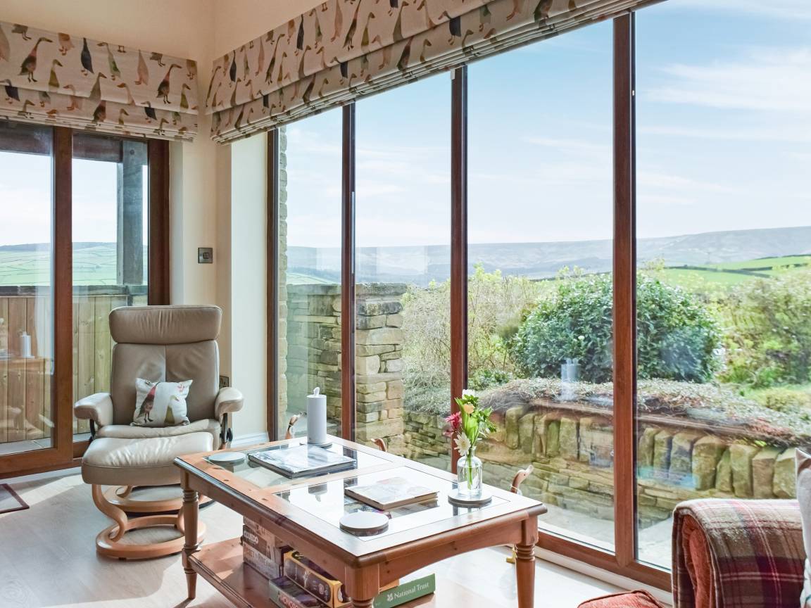 Cottage ∙ 4 Bedrooms ∙ 7 Guests - Holmfirth