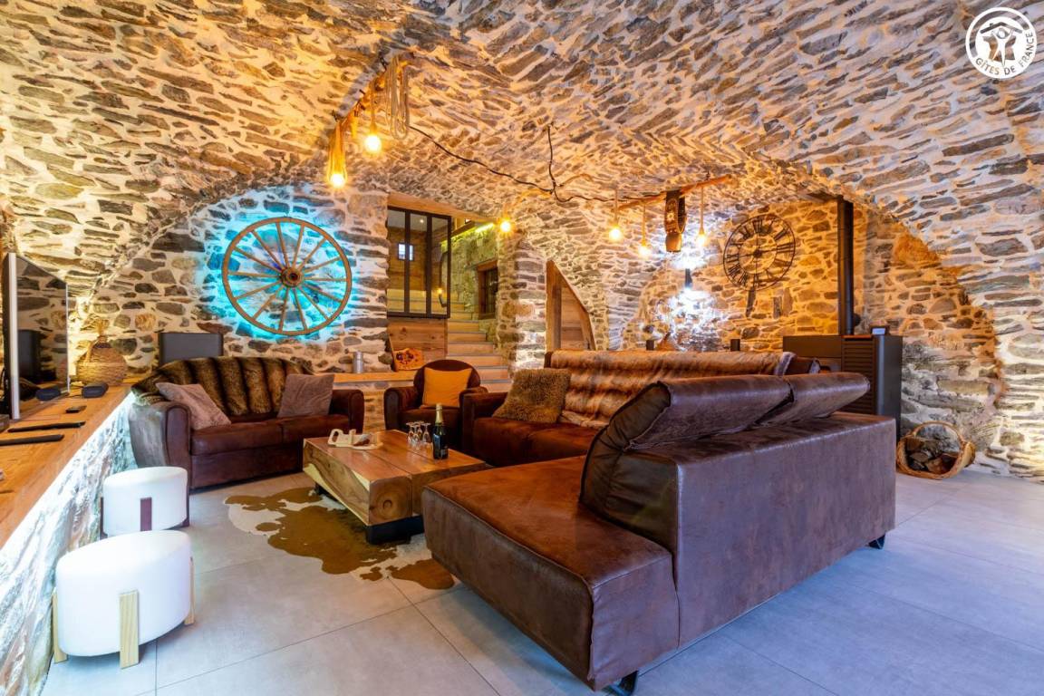 185 M² Gîte ∙ 4 Chambres ∙ 10 Personnes - La Norma