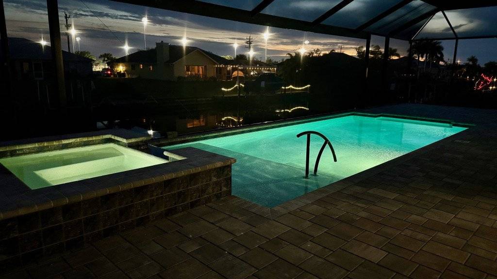 232 M² Villa ∙ 4 Bedrooms ∙ 12 Guests - Cape Coral, FL