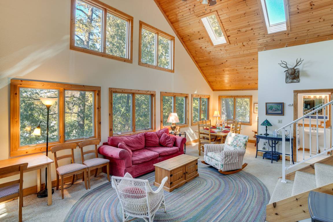 222 M² House ∙ 5 Bedrooms ∙ 14 Guests - Elkhart Lake, WI