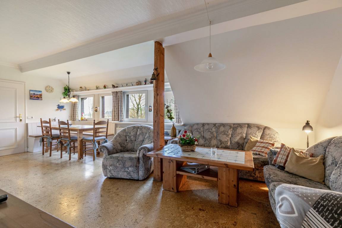 84 M² Ferienwohnung ∙ 4 Schlafzimmer ∙ 6 Gäste - Klanxbüll