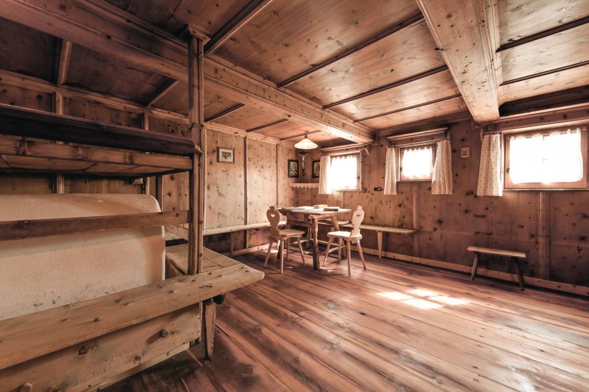 80 M² Appartamento Vacanza ∙ 2 Camere Da Letto ∙ 5 Ospiti - Val Senales